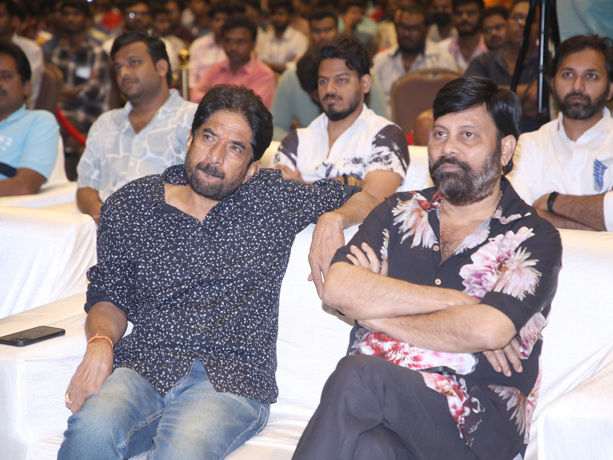 దిల్‌ రాజు డ్రీమ్స్‌ లాంచ్‌.. స్పెషల్‌ గెస్టుగా విజయ్‌ దేవరకొండ (ఫోటోలు) | Grand Launch of Dil ...